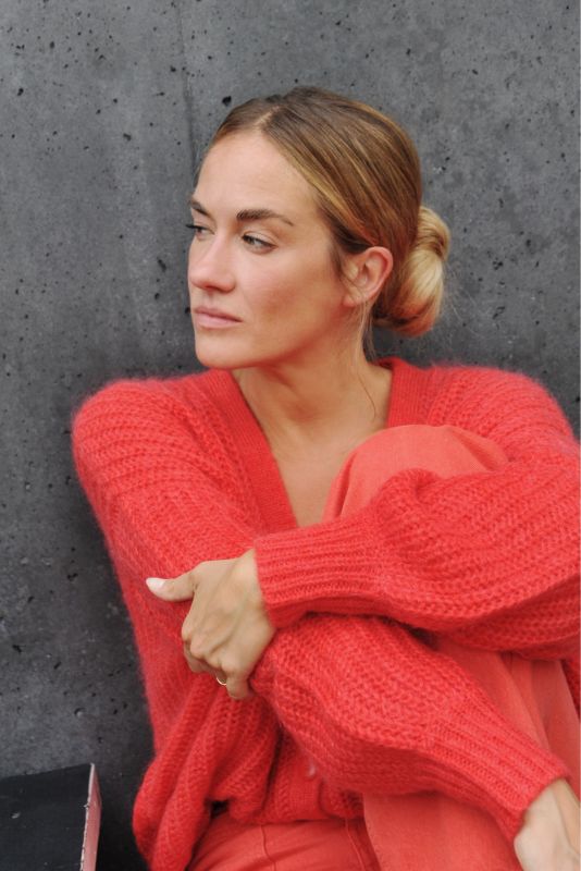 Annina Hellenthal - sandra rudorff künstleragentur für Schauspieler ...